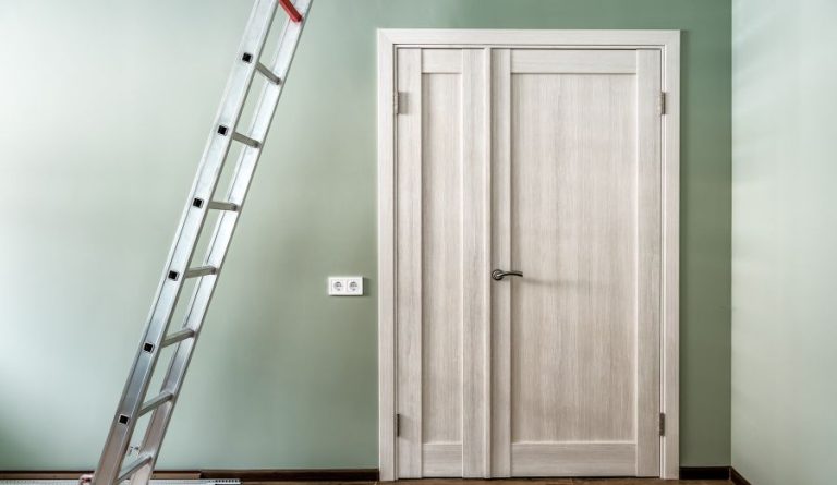 The 5 Best Ladders For High Ceilings In 2024: Your Ultimate Buying ...